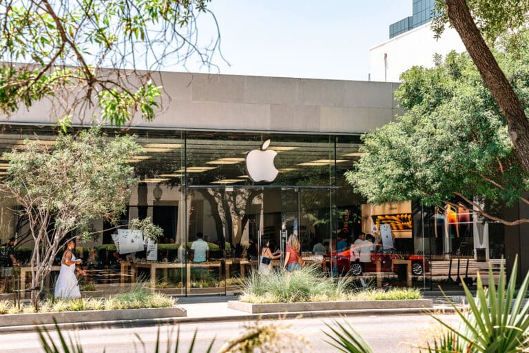 Apple - Knox Street